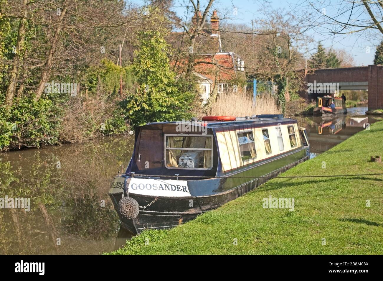 Send, Surrey, River Wey, Narrow Boat England UK Stock Photo - Alamy