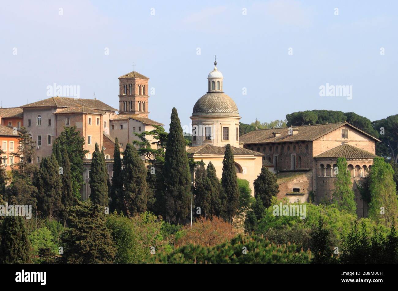 Classic italian churches hi-res stock photography and images - Alamy