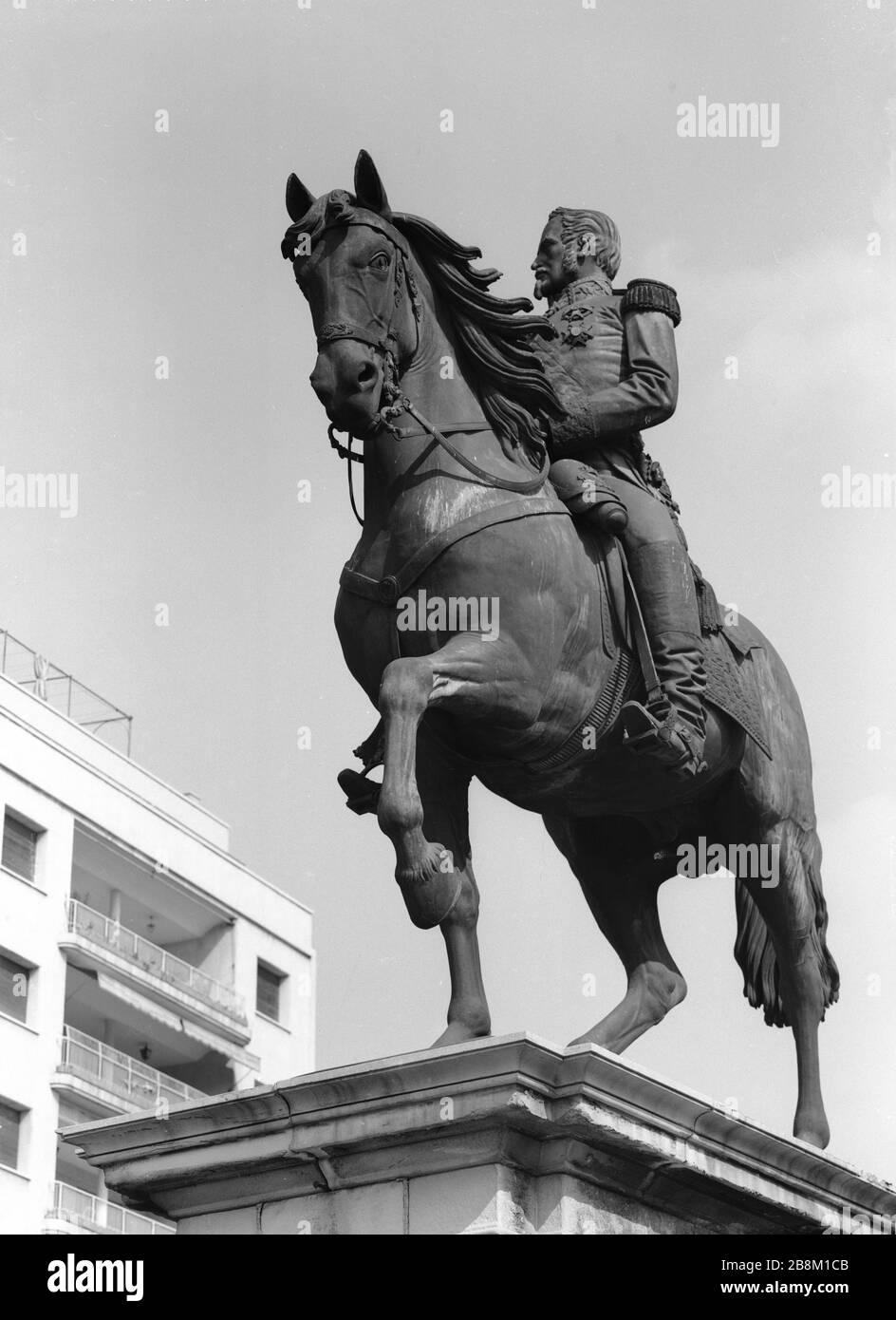ESTATUA ECUESTRE DEL GENERAL ESPARTERO EN LA CALLE ALCALA INAUGURADA EN ...