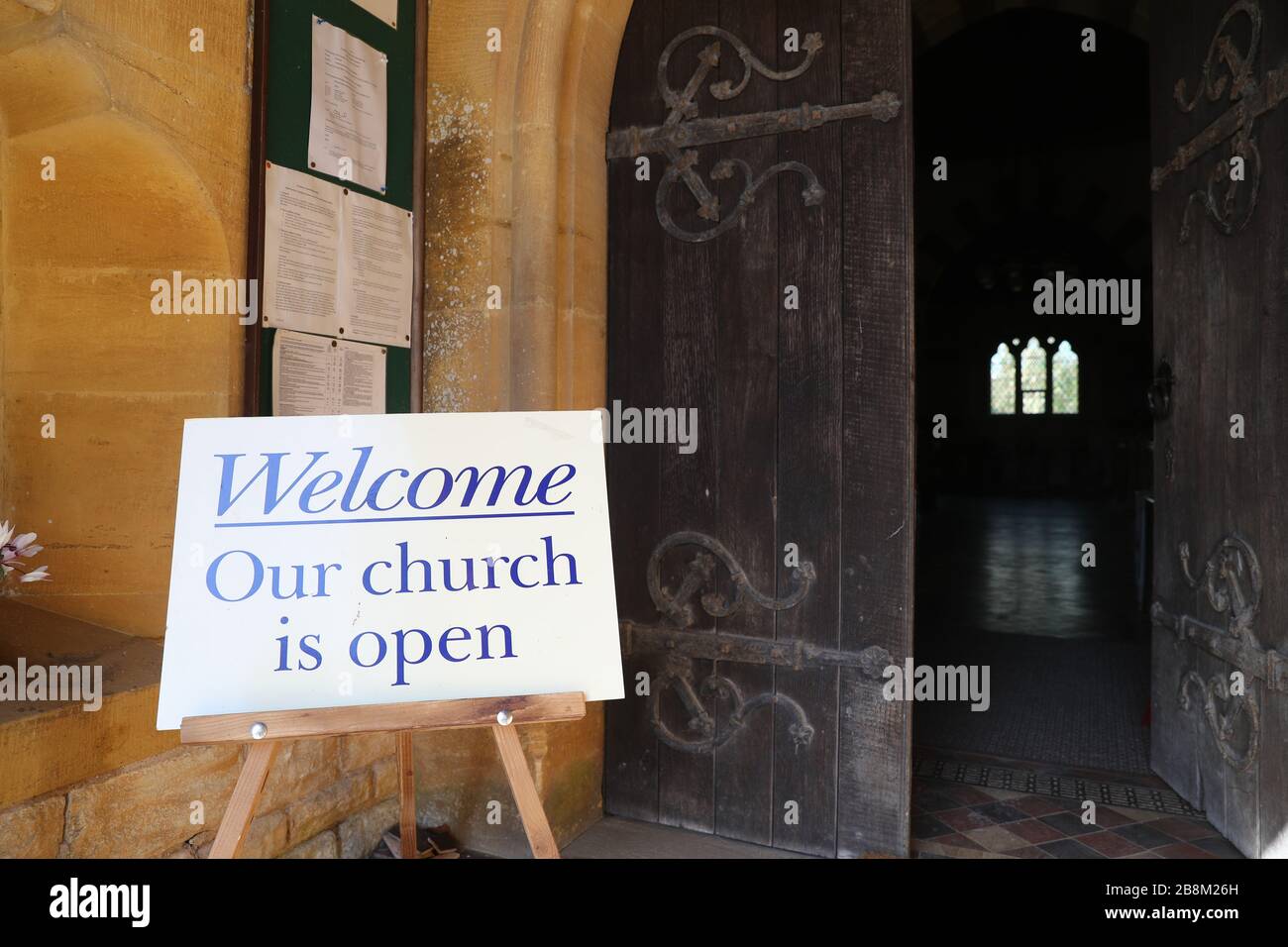 Welcome to church hi-res stock photography and images - Alamy