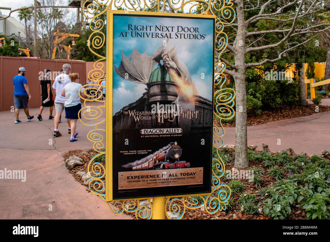 Ollivanders harry potter hi-res stock photography and images - Alamy