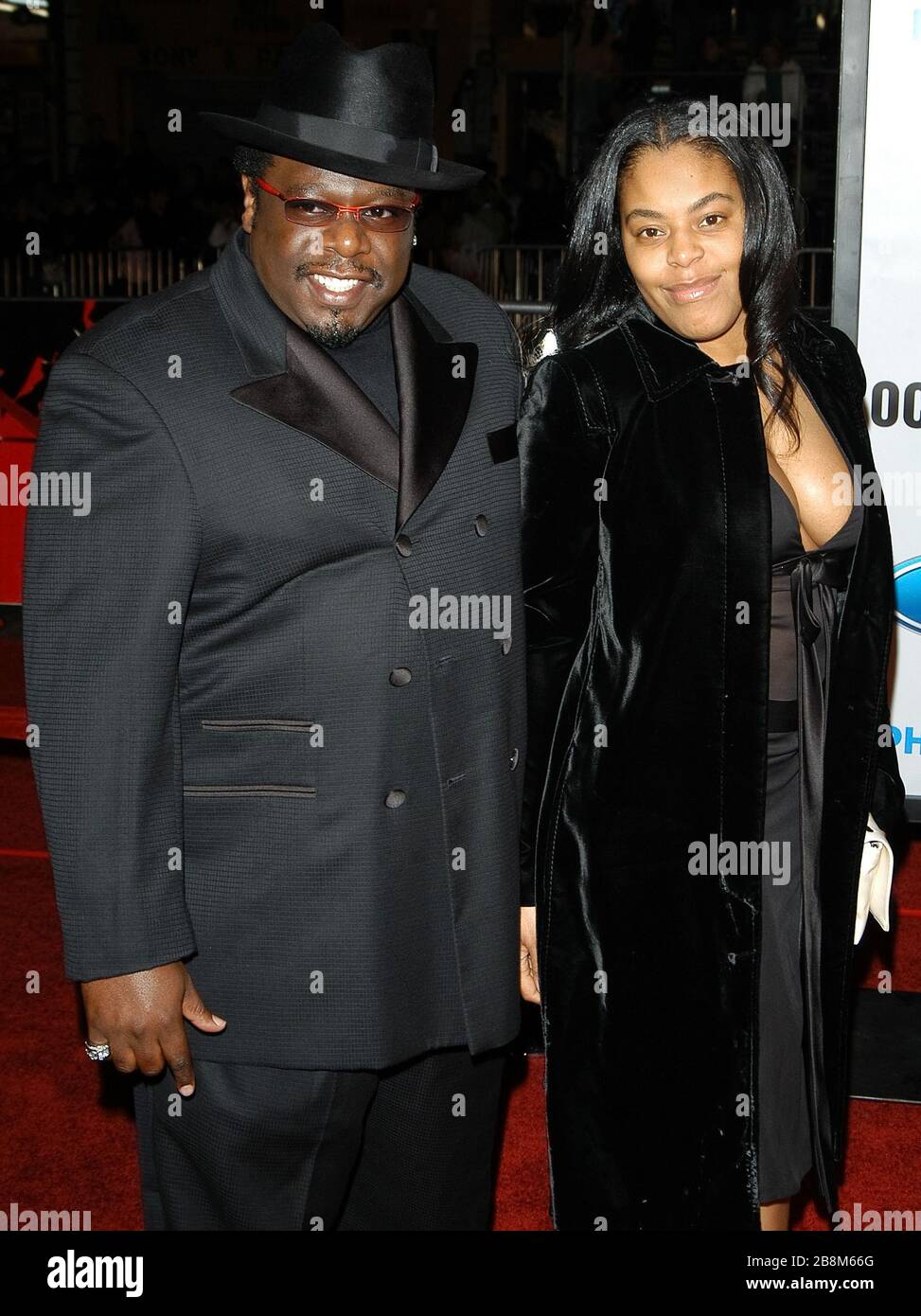 Cedric The Entertainer and Wife at the "Ocean's Twelve" Premiere held ...