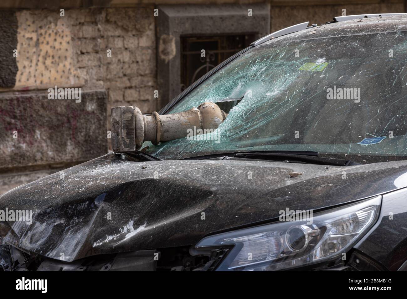 Car crashed into house hi-res stock photography and images - Alamy