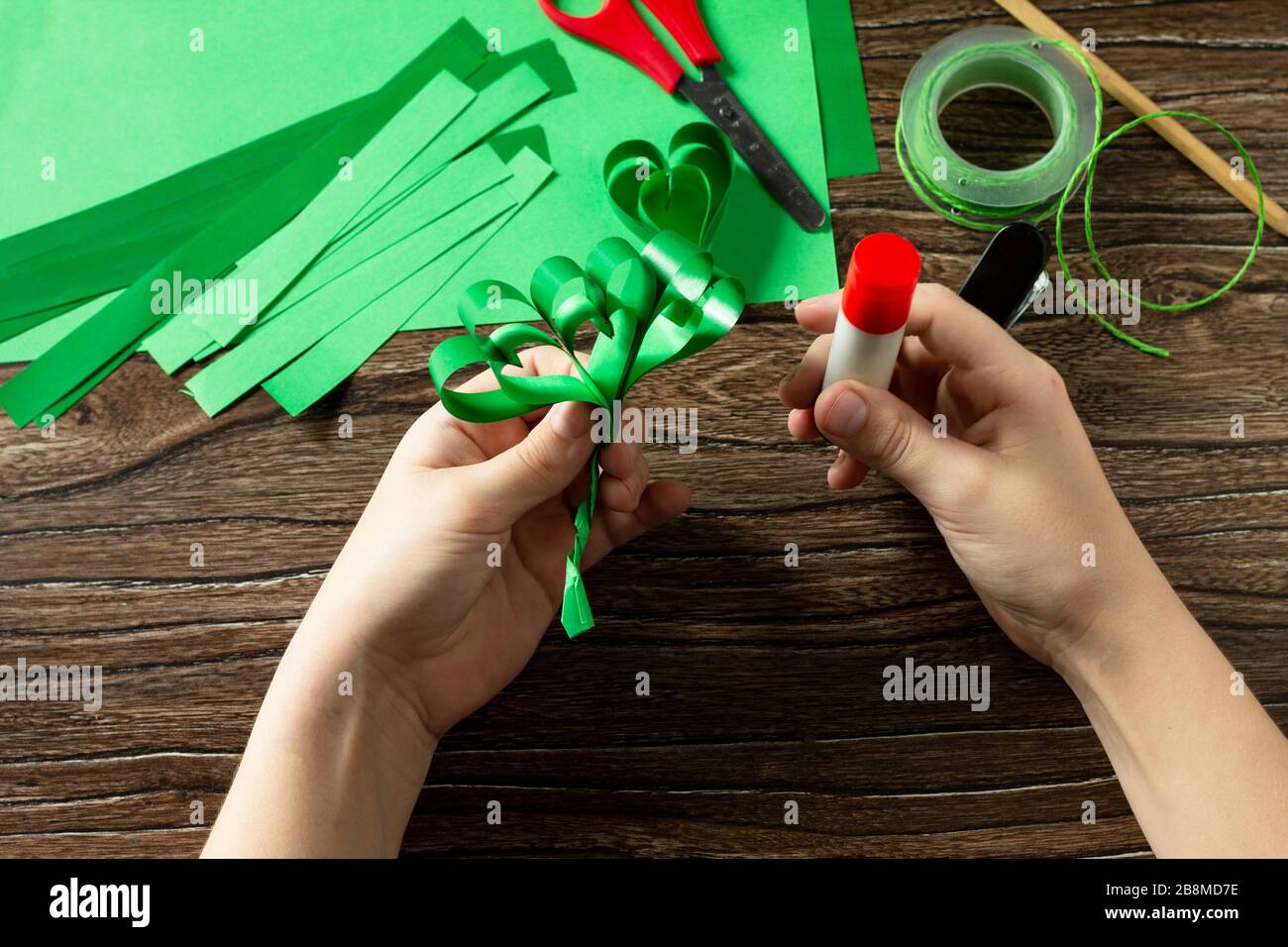 Instruction, step 8. St. Patrick's Day Clover, craft paper. Handmade ...