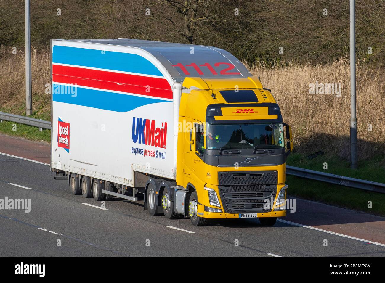 Parcels trucks hi-res stock photography and images - Alamy