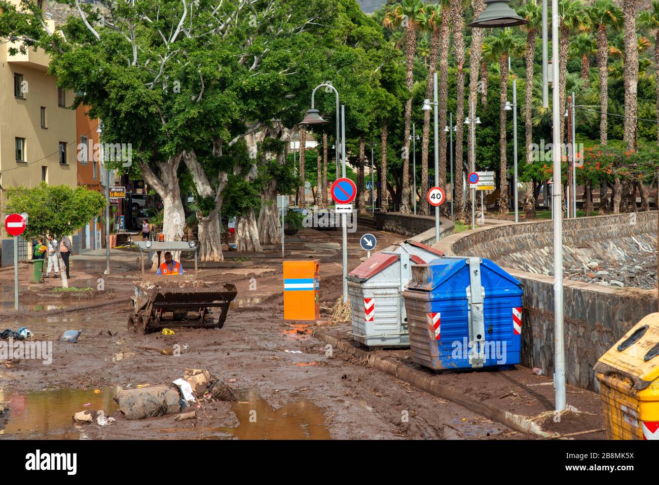 Heavy flow of floods hi-res stock photography and images - Alamy