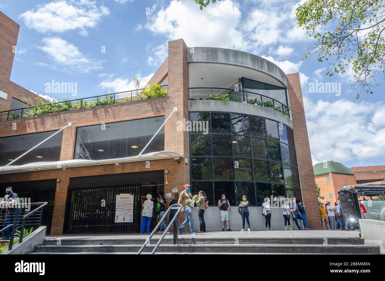 Supermarket line caracas hi-res stock photography and images - Alamy