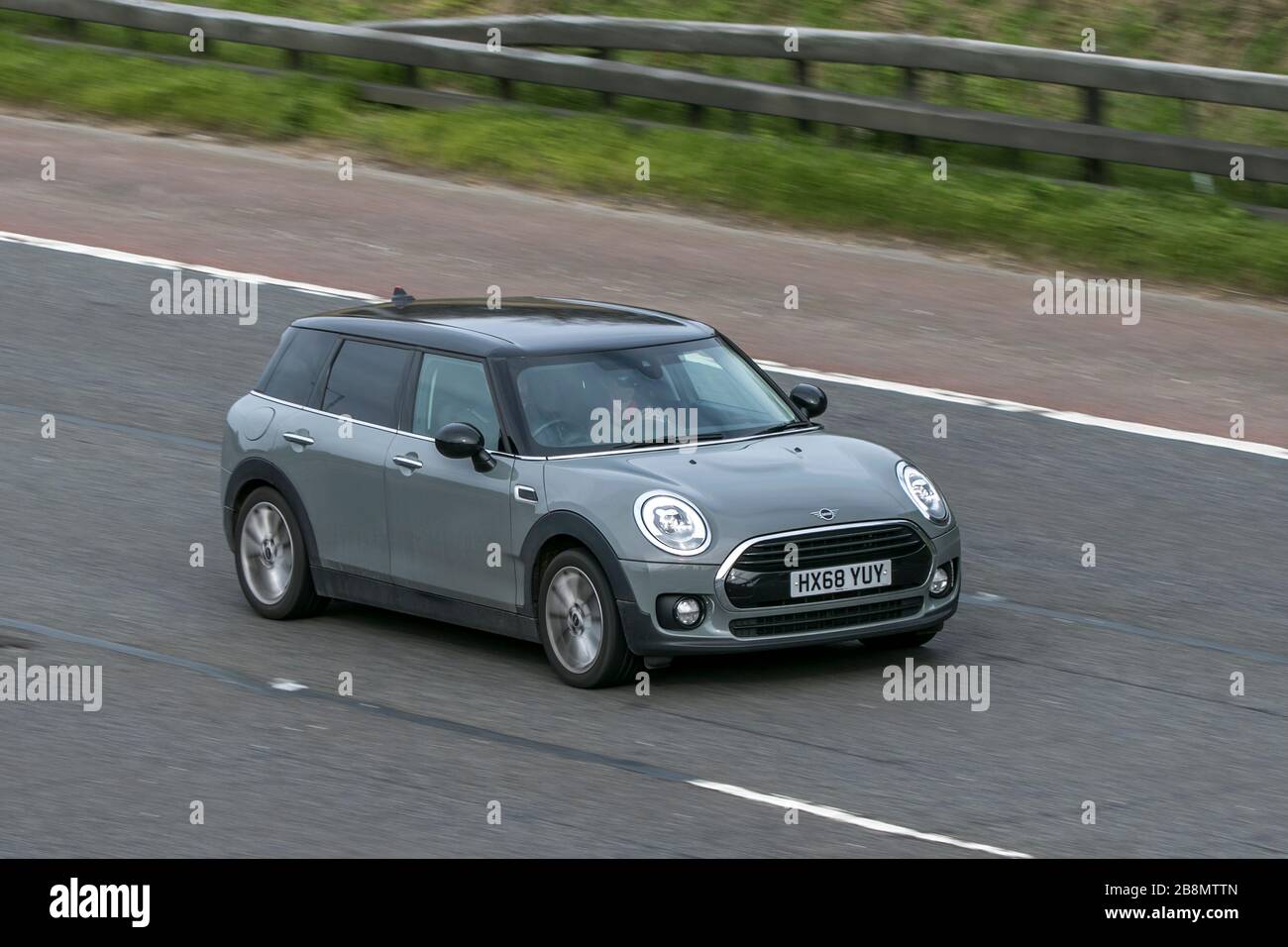 2018 grey mini cooper hi-res stock photography and images - Alamy