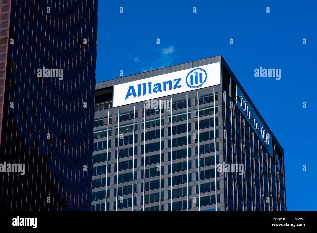 Allianz logo hi-res stock photography and images - Alamy