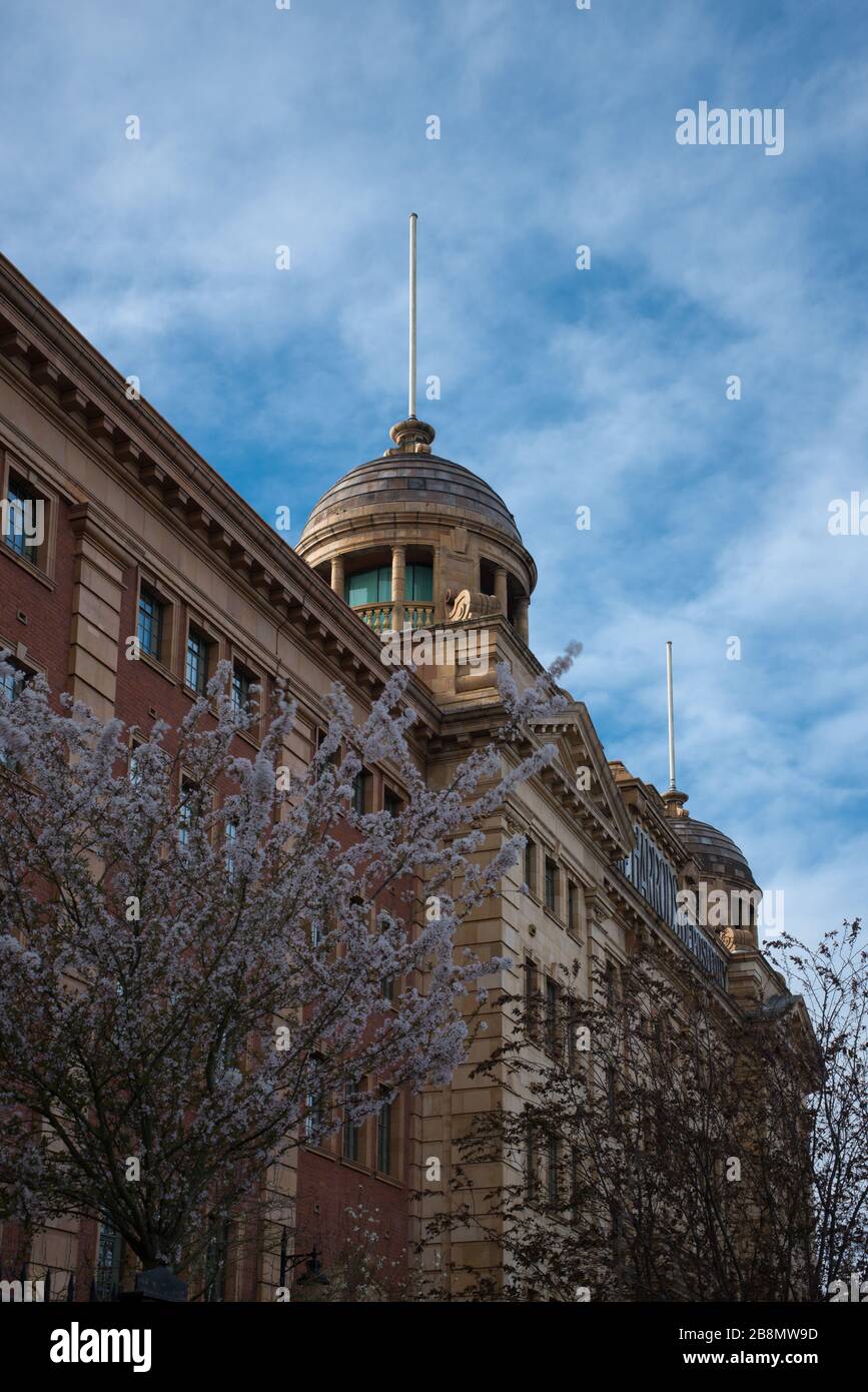 Harrods storage hi-res stock photography and images - Alamy