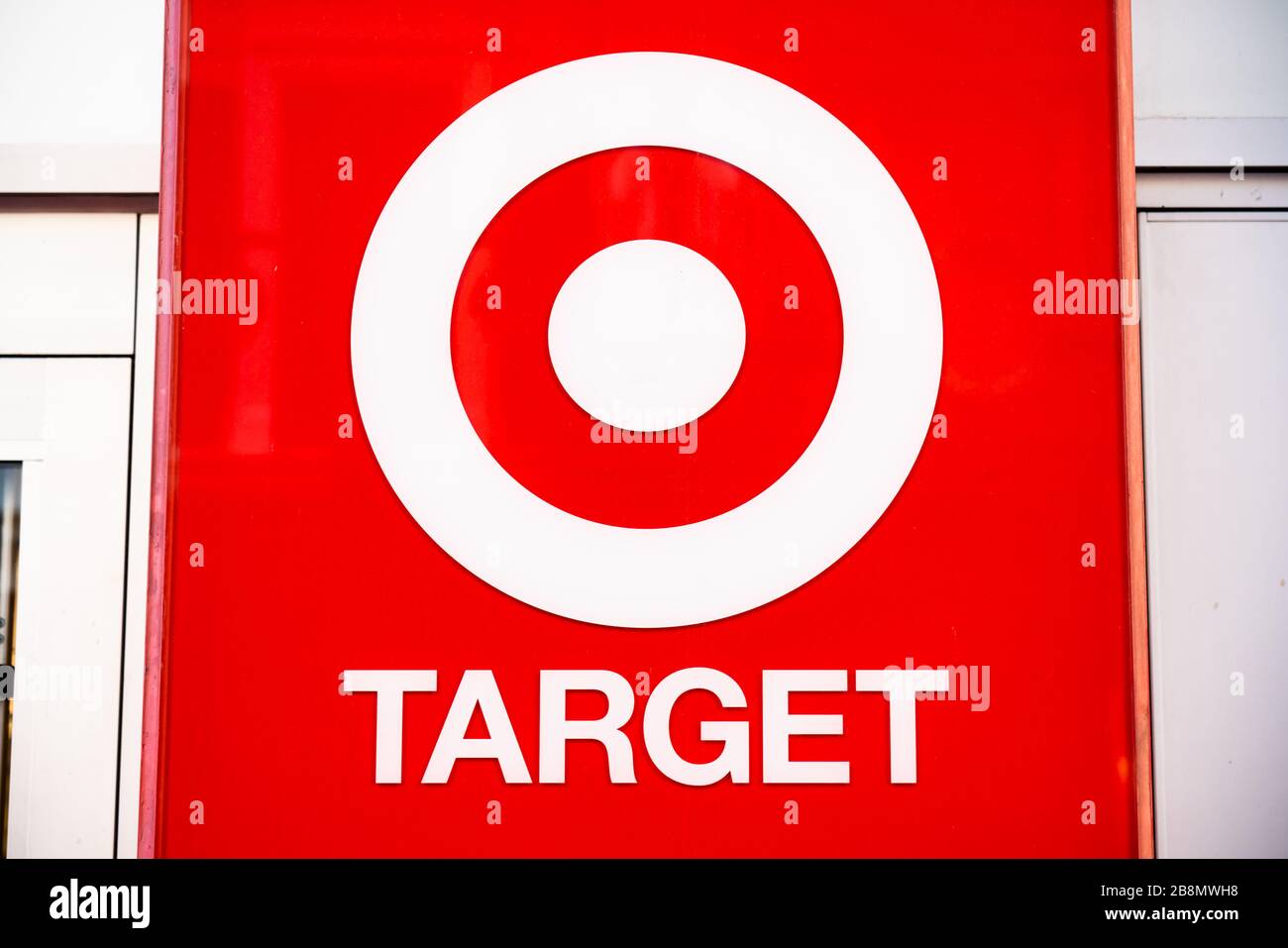 Target Greatland Logo