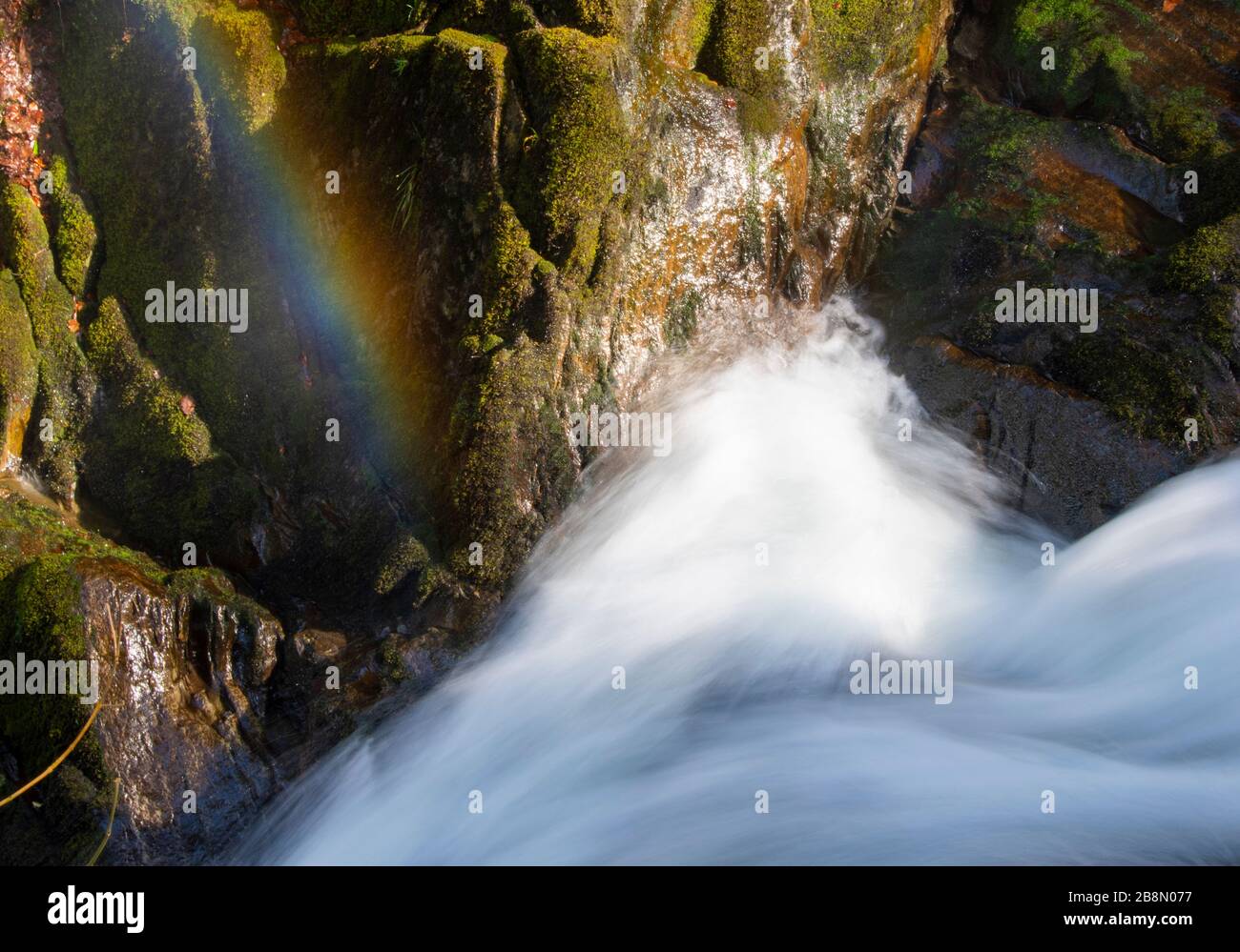 Top of a waterfall hi-res stock photography and images - Alamy