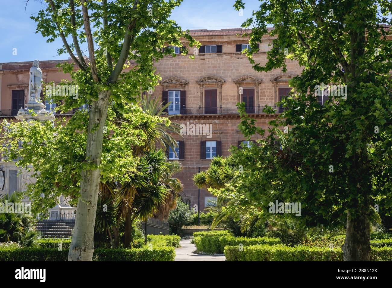 Palazzo dei Normanni facade seen from Piazza del Parlamento square in ...
