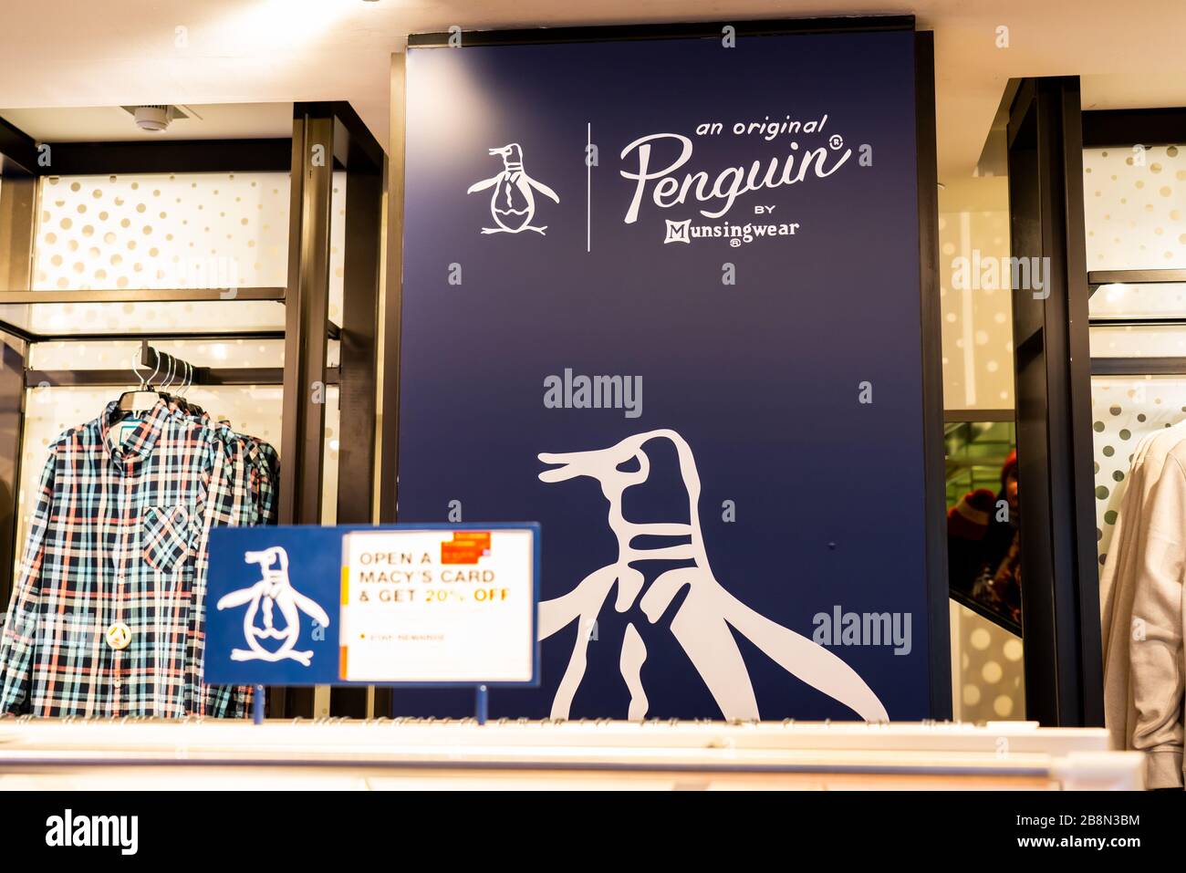 An original penguin store hi-res stock photography and images - Alamy