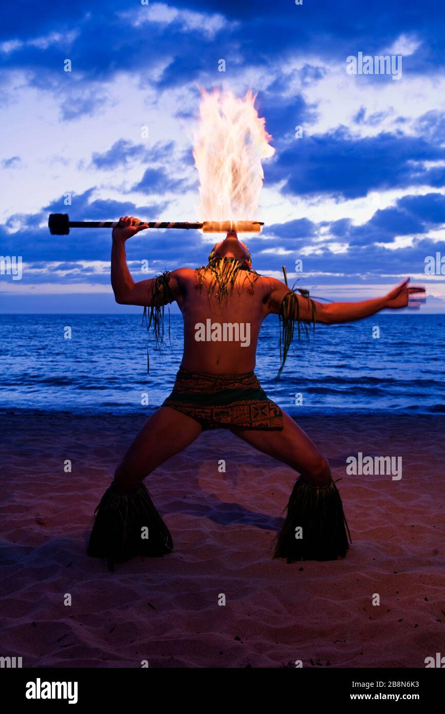 Fire knife hi-res stock photography and images - Alamy