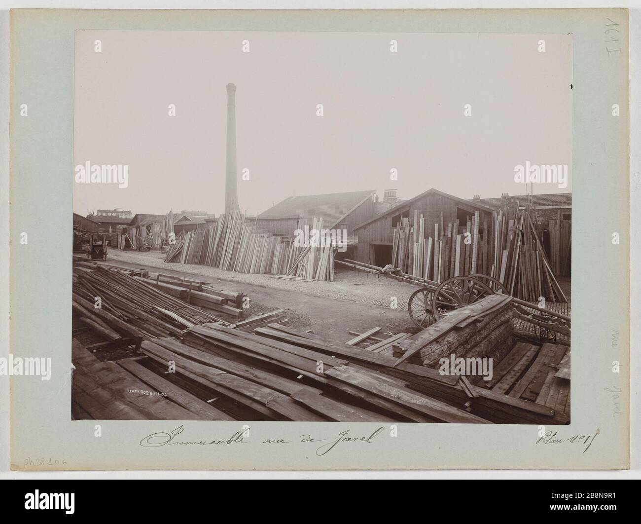 Construction site future warehouse hi-res stock photography and images ...