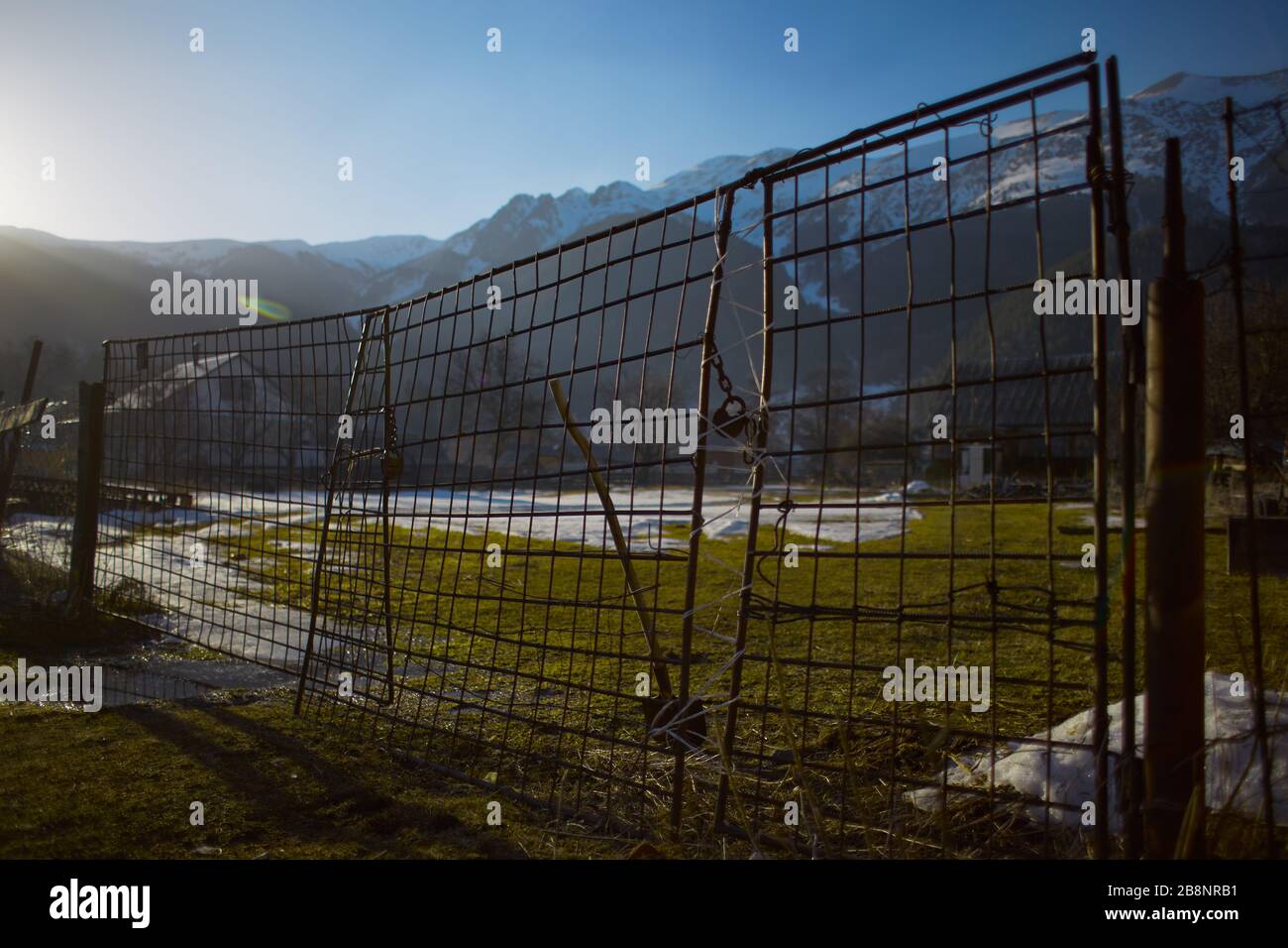 Poverty border hi-res stock photography and images - Alamy