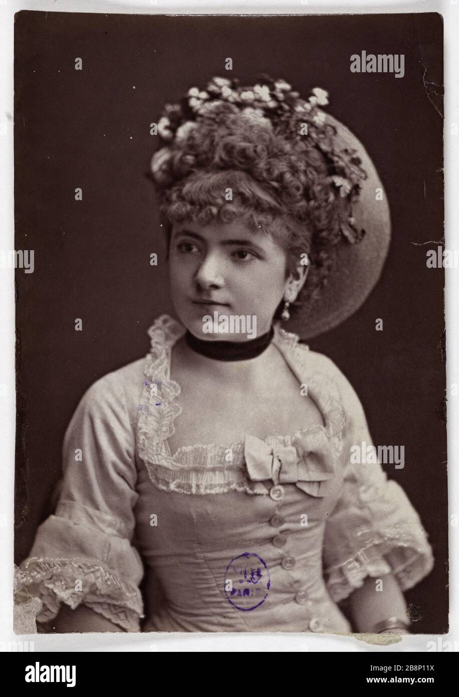 Portrait of Jeanne Dora (1863-), (actress) Portrait de Jeanne Dora (née ...
