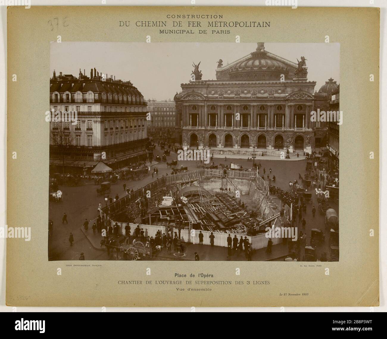 Construction opera metro paris hi-res stock photography and images - Alamy