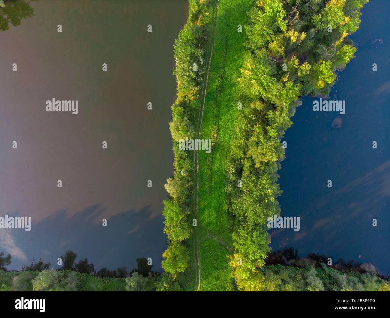 Lakes from above hi-res stock photography and images - Alamy