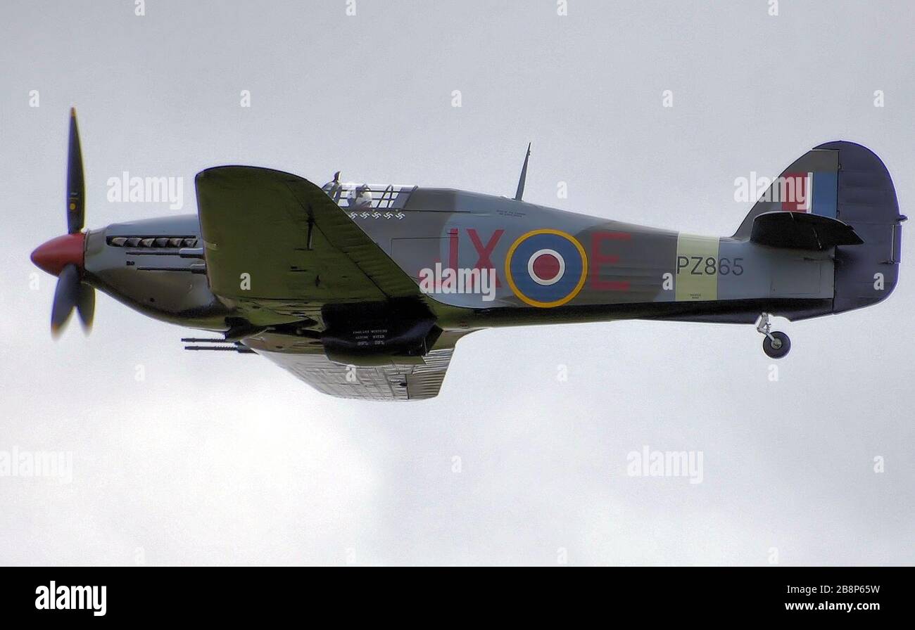 Raf fighter ace hi-res stock photography and images - Alamy