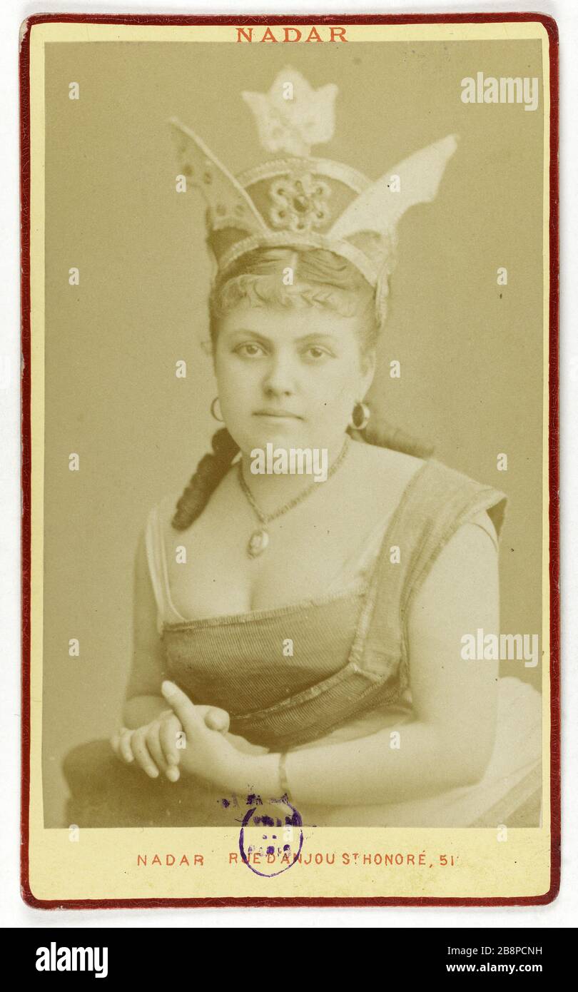 Portrait of Maria Morel, backup singer and theater actress. Portrait de ...