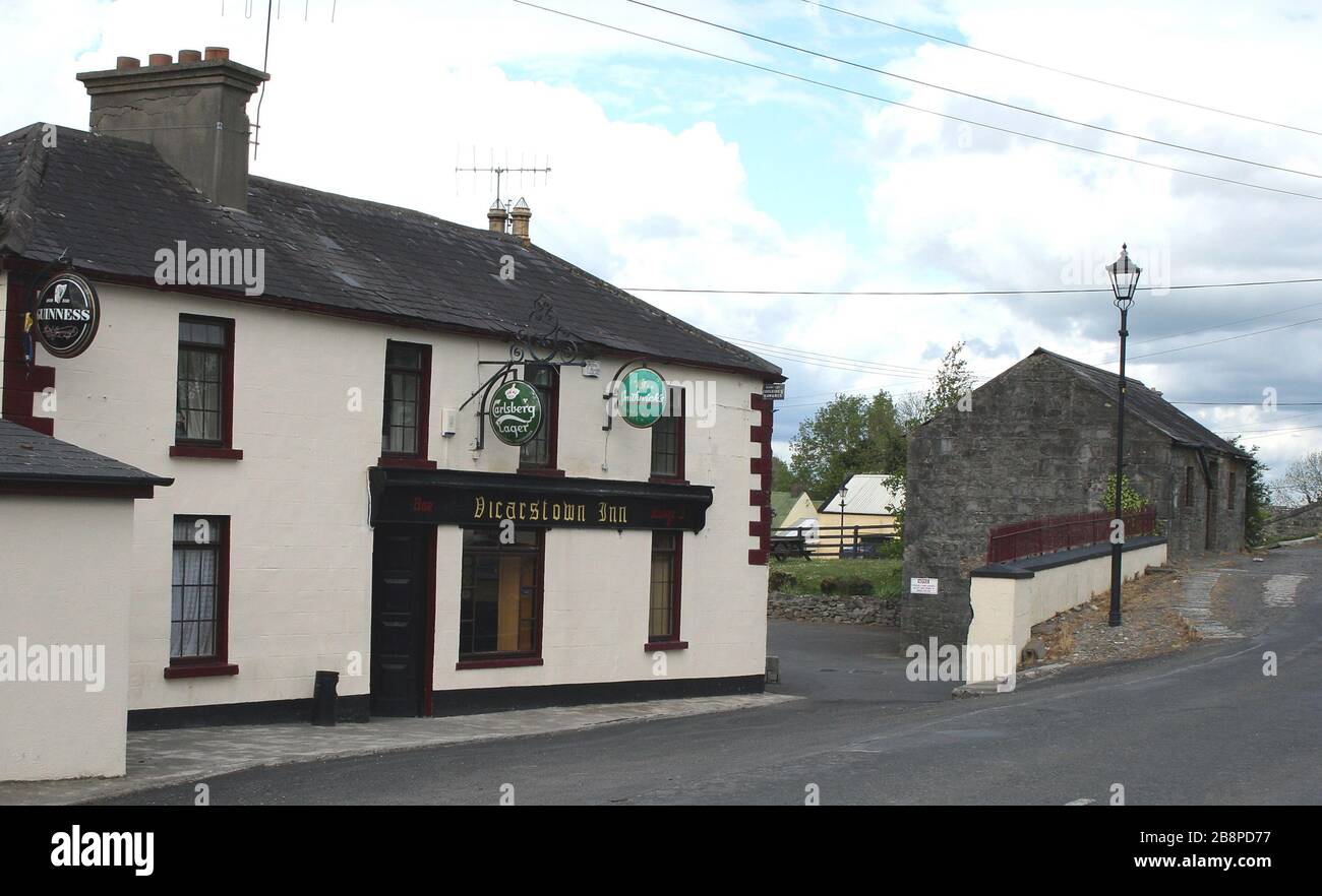 Vicarstown at the grand canal hi-res stock photography and images - Alamy