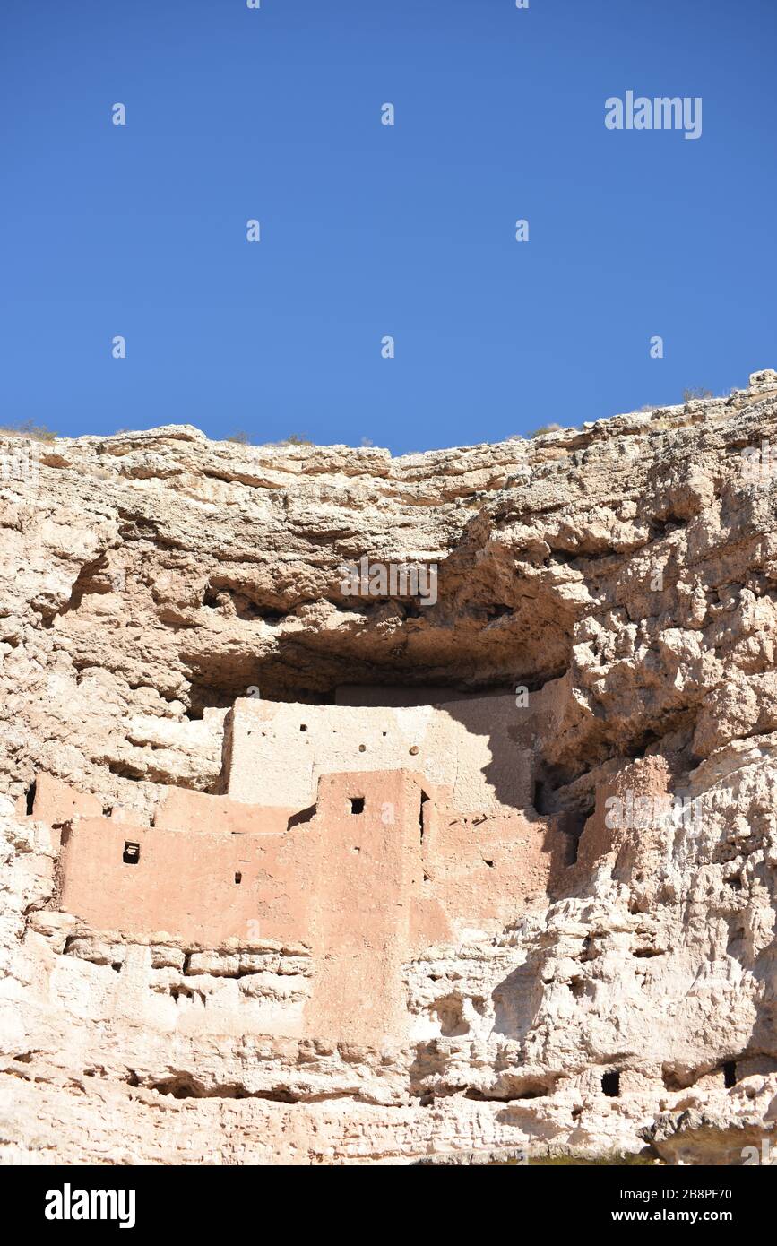 Cliff dwelling of the native american indians hi-res stock photography ...