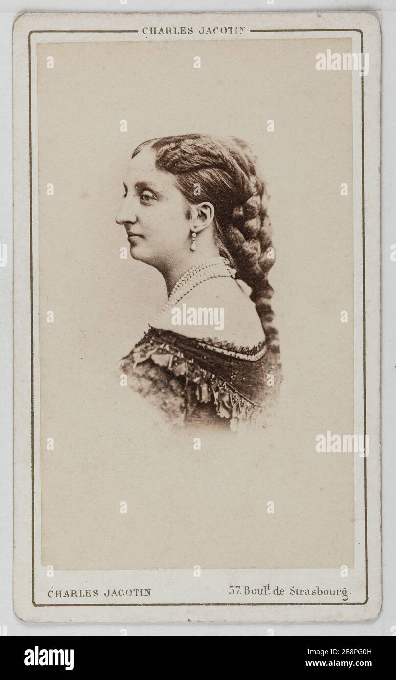 Portrait of the Countess of Paris (1848-1919), born Isabelle d'Orleans ...
