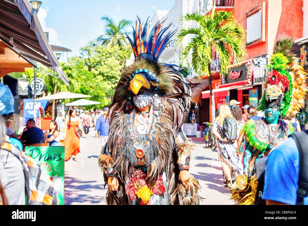 PLAYA DEL CARMEN, MEXICO - DEC. 26, 2019: Men dressed in traditional ...