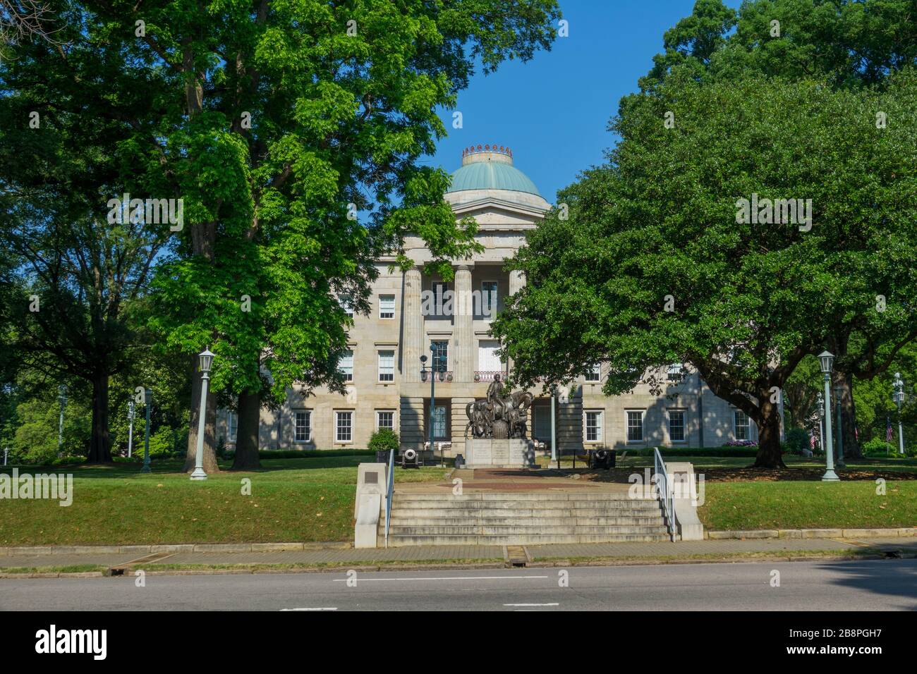Nc legislative building hi-res stock photography and images - Alamy