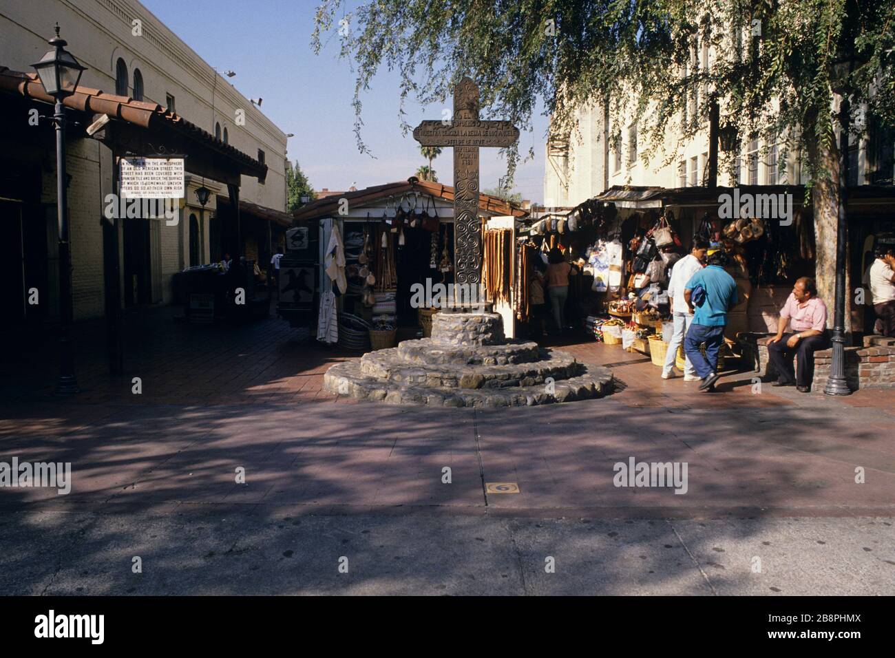 El pueblo plaza (old plaza) hi-res stock photography and images - Alamy