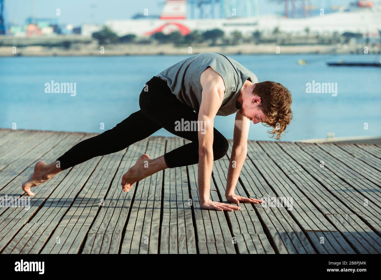 Muscle tone hi-res stock photography and images - Alamy