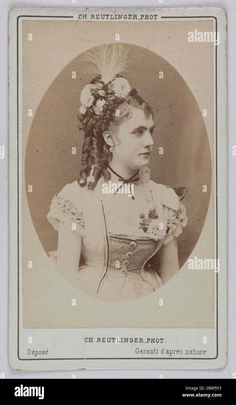 Portrait of Mary Queen, actress and singer at the Opéra Comique ...