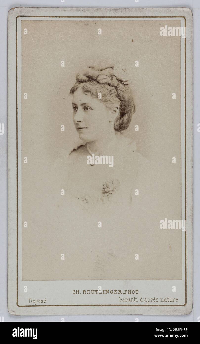 Portrait Riel actress at the Vaudeville Theater in 1869-1870. Portrait ...
