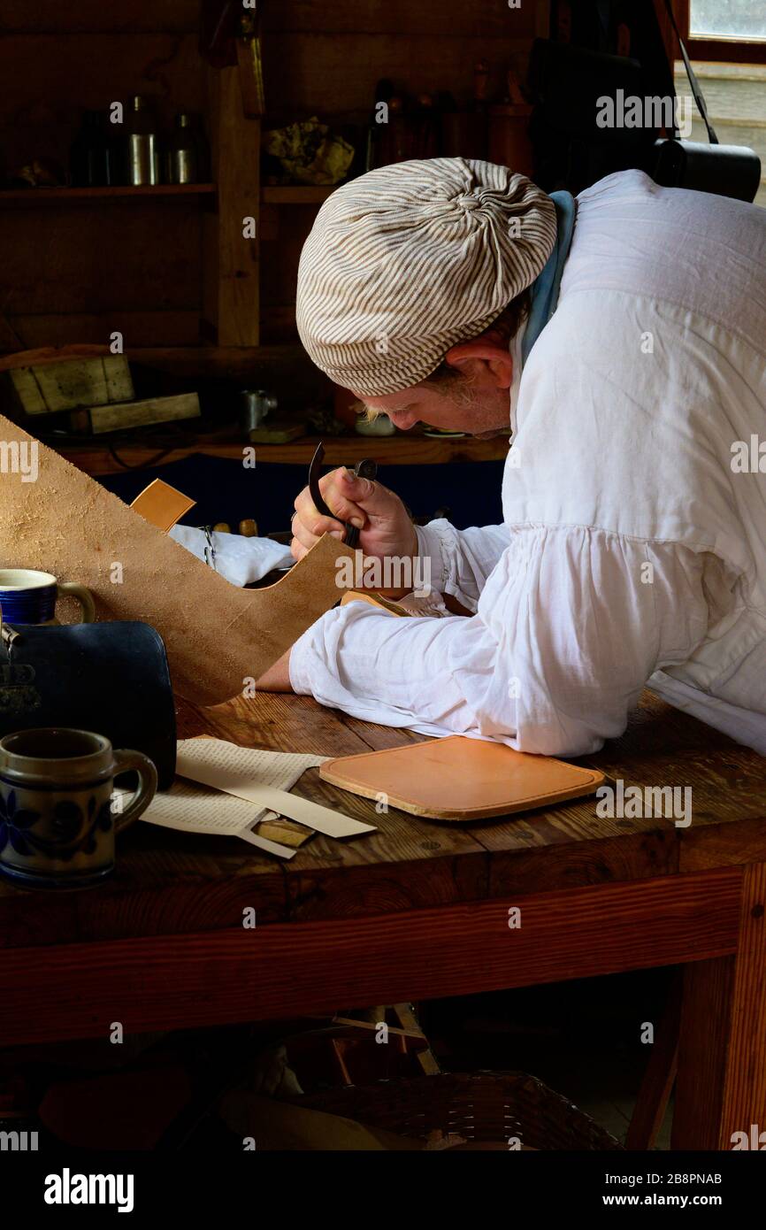 18th century tools hi-res stock photography and images - Alamy