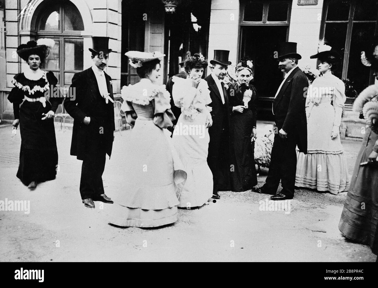 Noce working in Paris. "Photography "Noce ouvrière à Paris ...