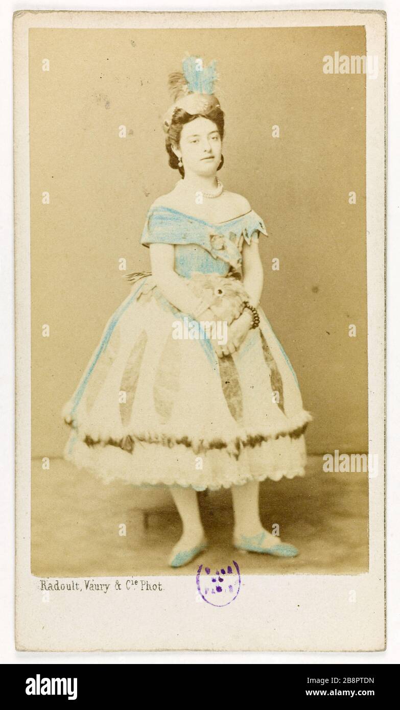 Portrait of Marie Tissier, actress Portrait de Marie Tissier, actrice ...