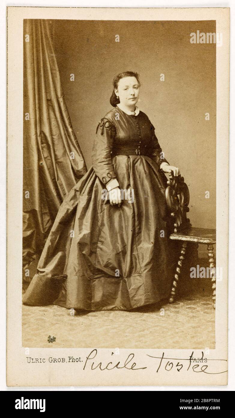 Portrait of Miss Lucile TOSTÉE, actress Portrait de Mlle Lucile Tostée ...