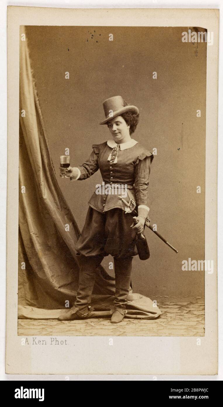 Gabrielle singer portrait hi-res stock photography and images - Alamy