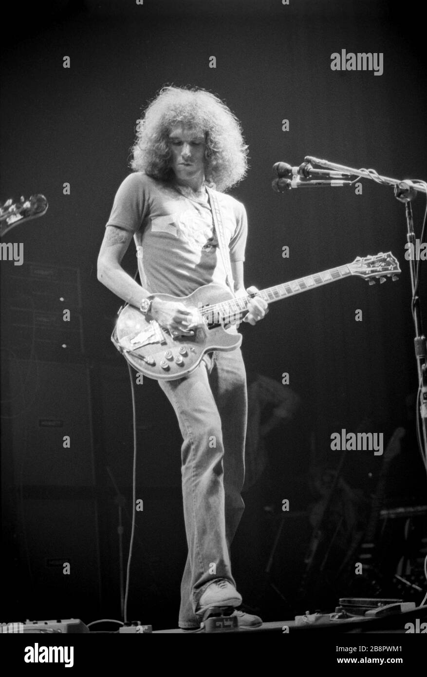 Hot Tuna, an American blues-rock band formed in 1969 by former ...