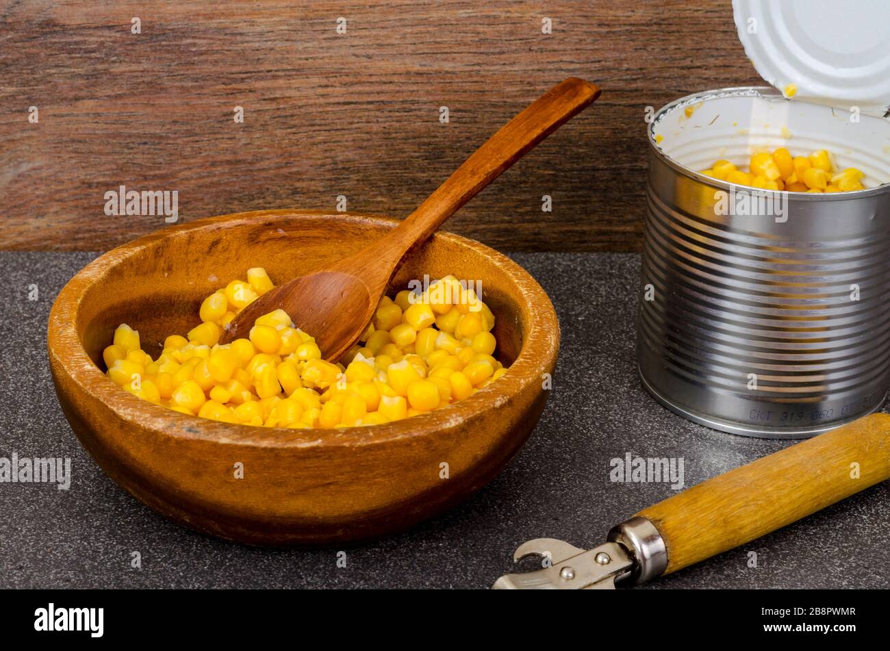 Open tin can corn hi-res stock photography and images - Alamy