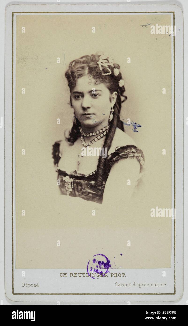 Portrait of Aimee (dancer) Charles Reutlinger. Portrait d'Aimée, danseuse. Carte de visite ...