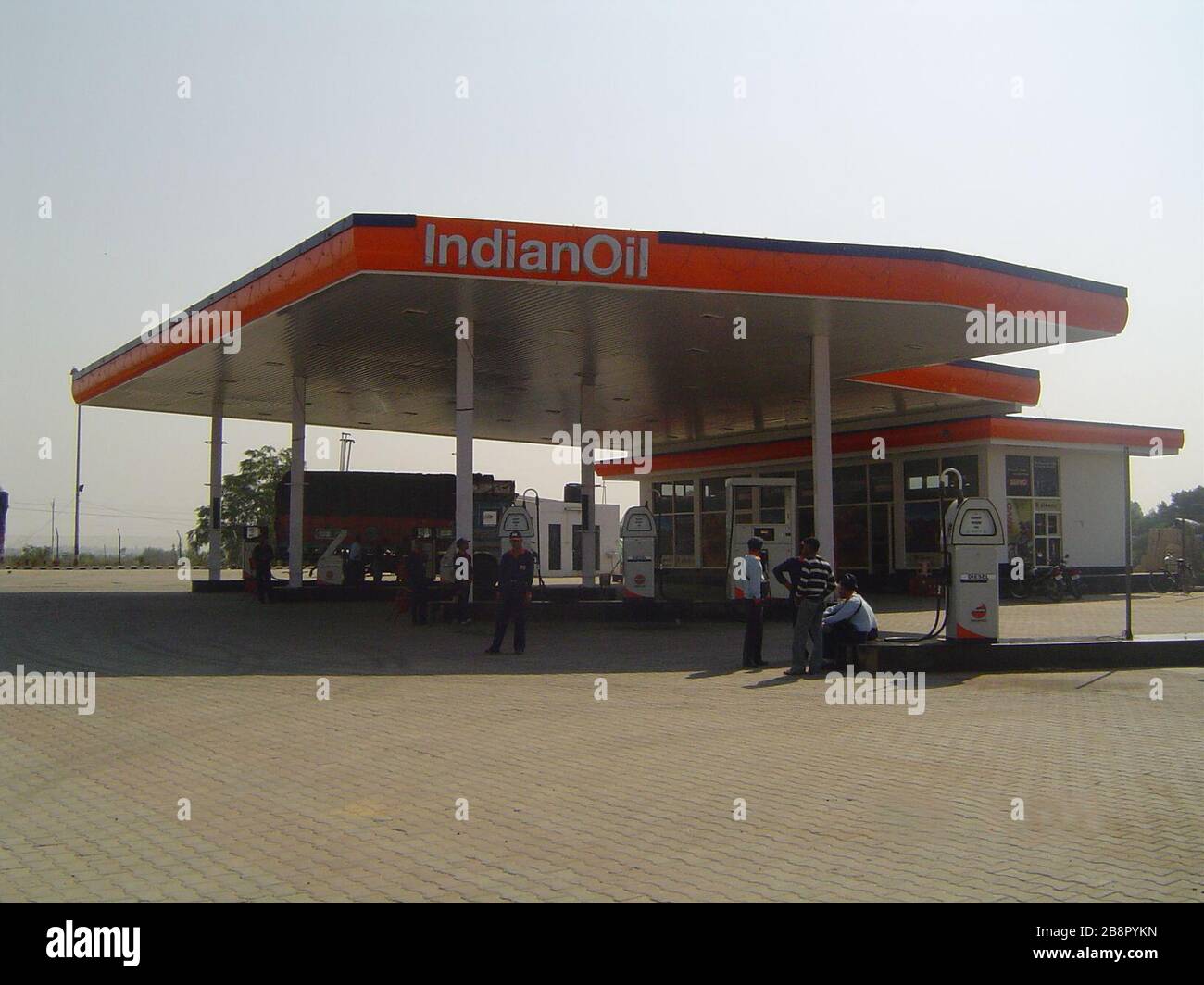 Indian oil hi-res stock photography and images - Alamy