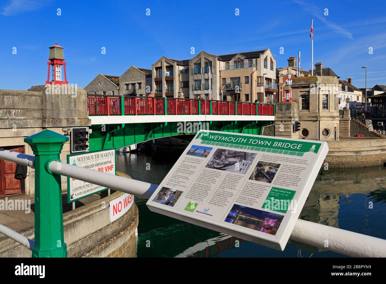 Historic georgian town architecture bridge hi-res stock photography and ...
