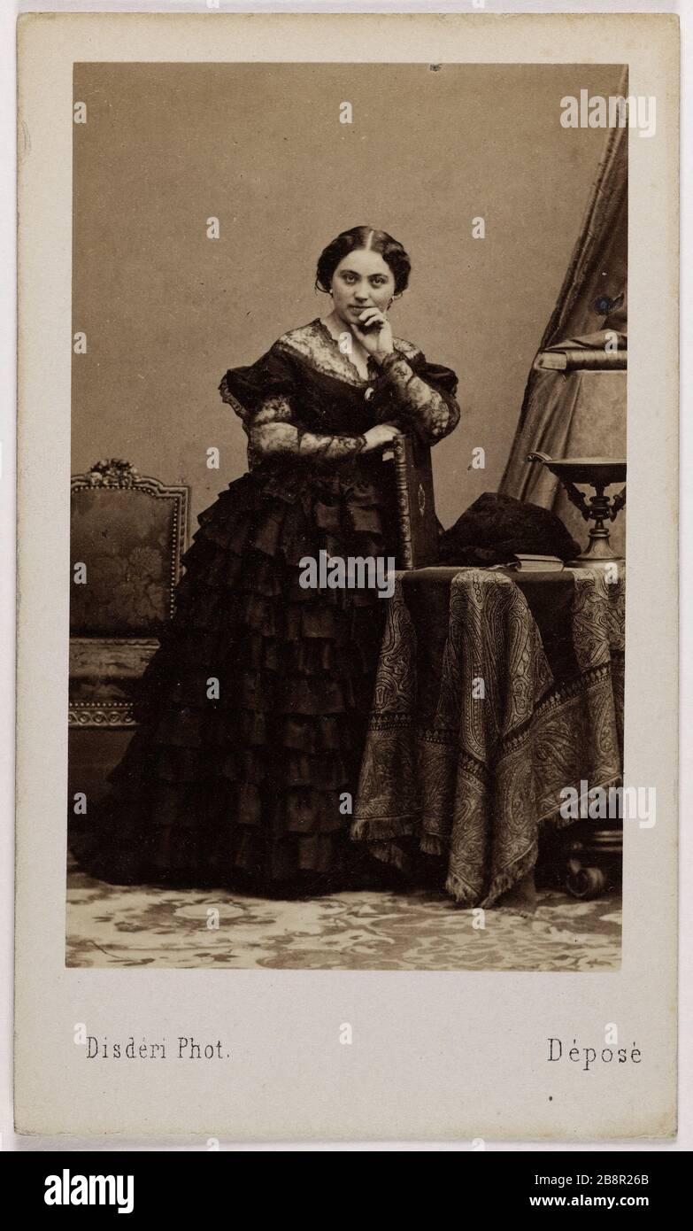 Portrait of Mrs. Bodin (actress at the Vaudeville Theater and Gym ...