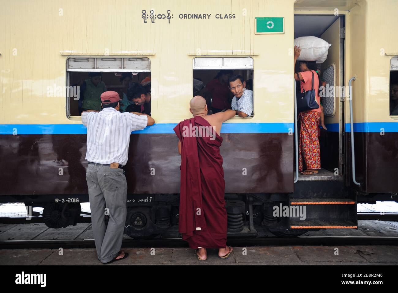 Myanmar railroad car hi-res stock photography and images - Alamy