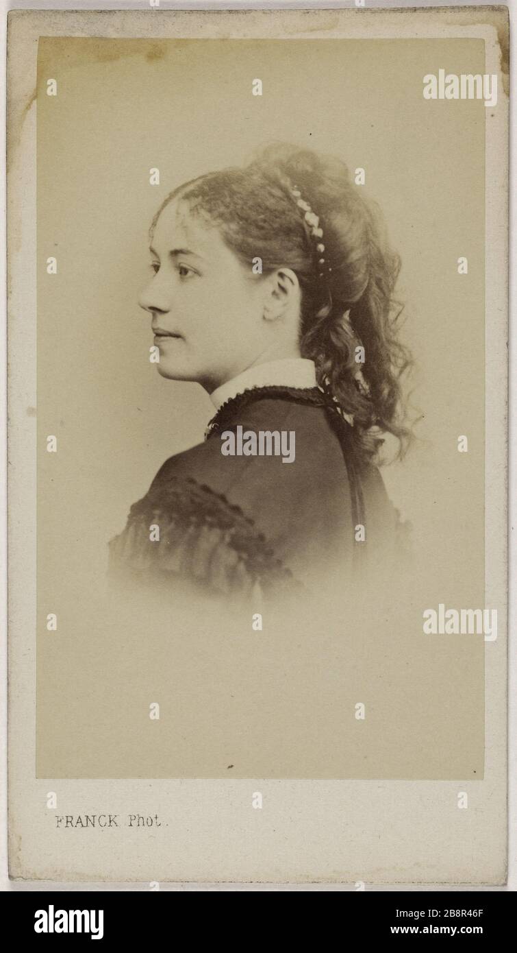 Portrait of Mathilde Davery or Daverly Portrait de Mathilde Davery ou Daverly. Carte de visite ...