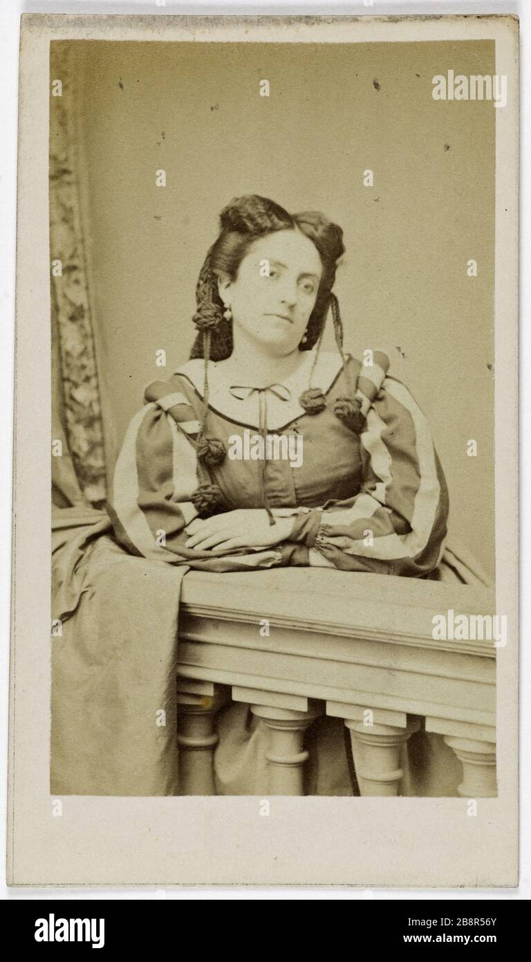 Portrait of Jeanne Dora (1863-), (actress) Portrait de Jeanne Dora ...