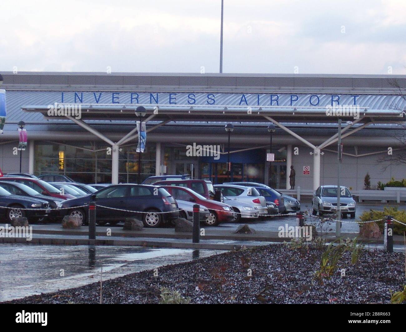 Front view of main terminal building hi-res stock photography and ...
